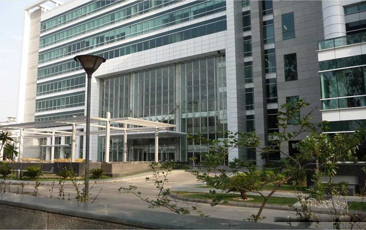 BPTP Park Centra in Sector 30 Gurgaon | Office Space & Retail Shops