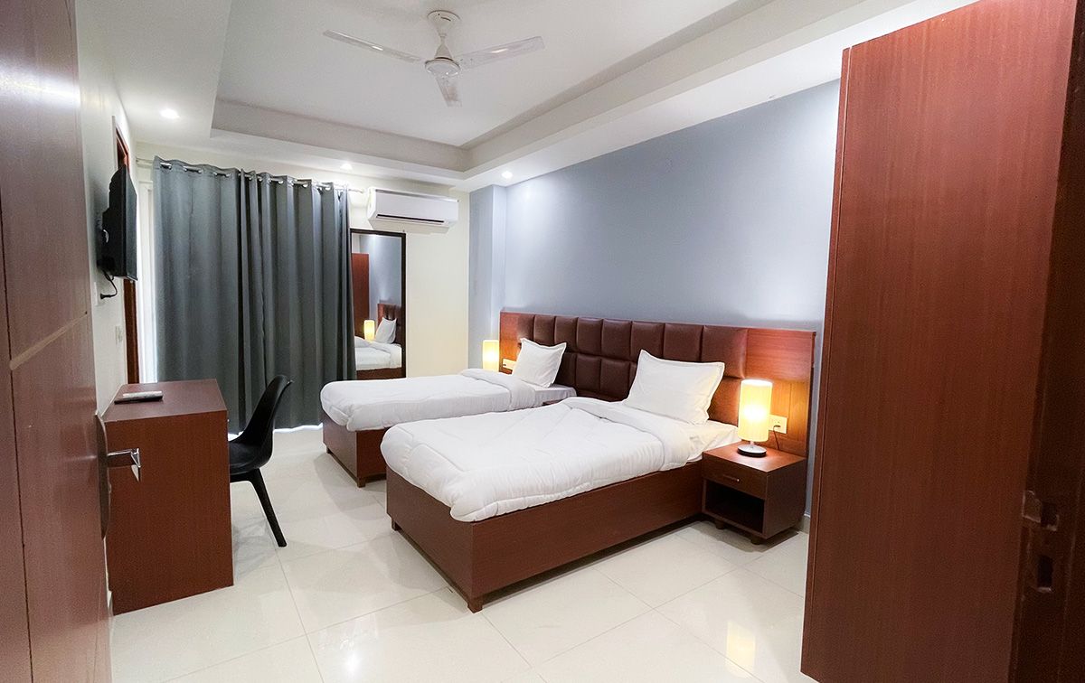 Flock Coliving Sector 17 - Modern Living Space
